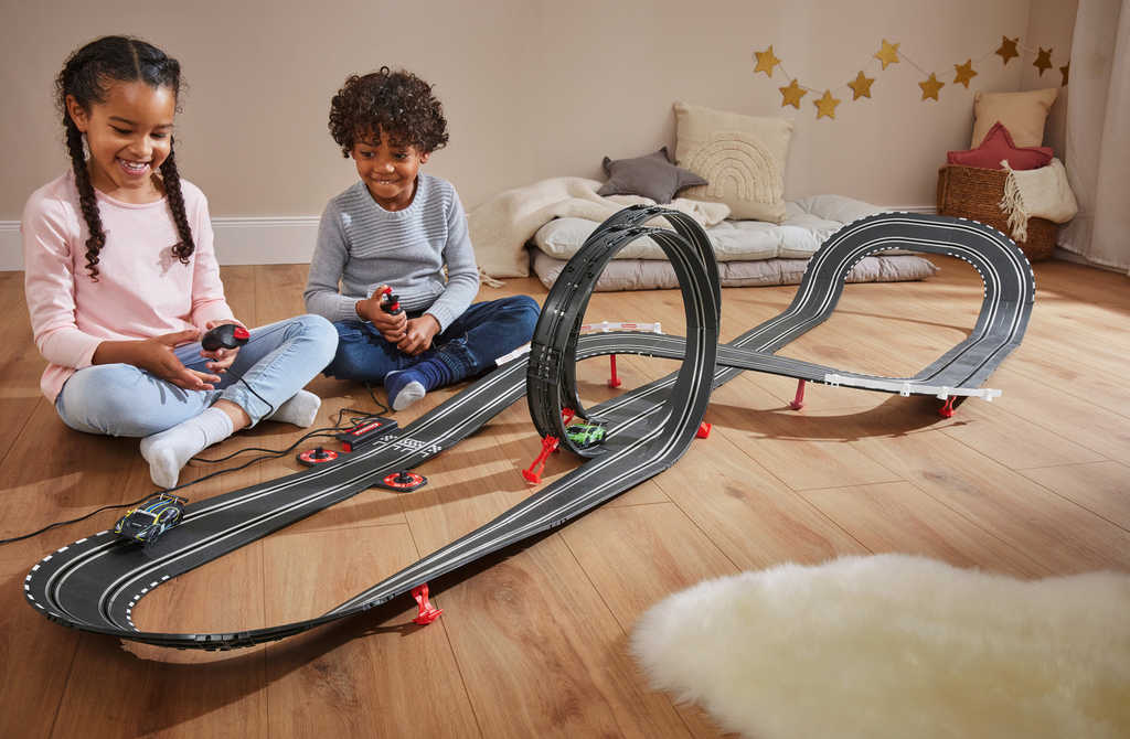 CARRERA Autodráha GO!!! Police Trap 6,8m policejní honička Turbo 1:43 ...